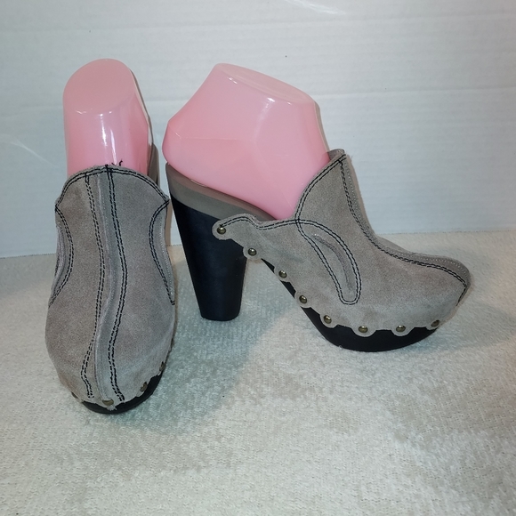 Flogg | Shoes | Flogg Ash Diana Suede Clog Size 75 | Poshmark